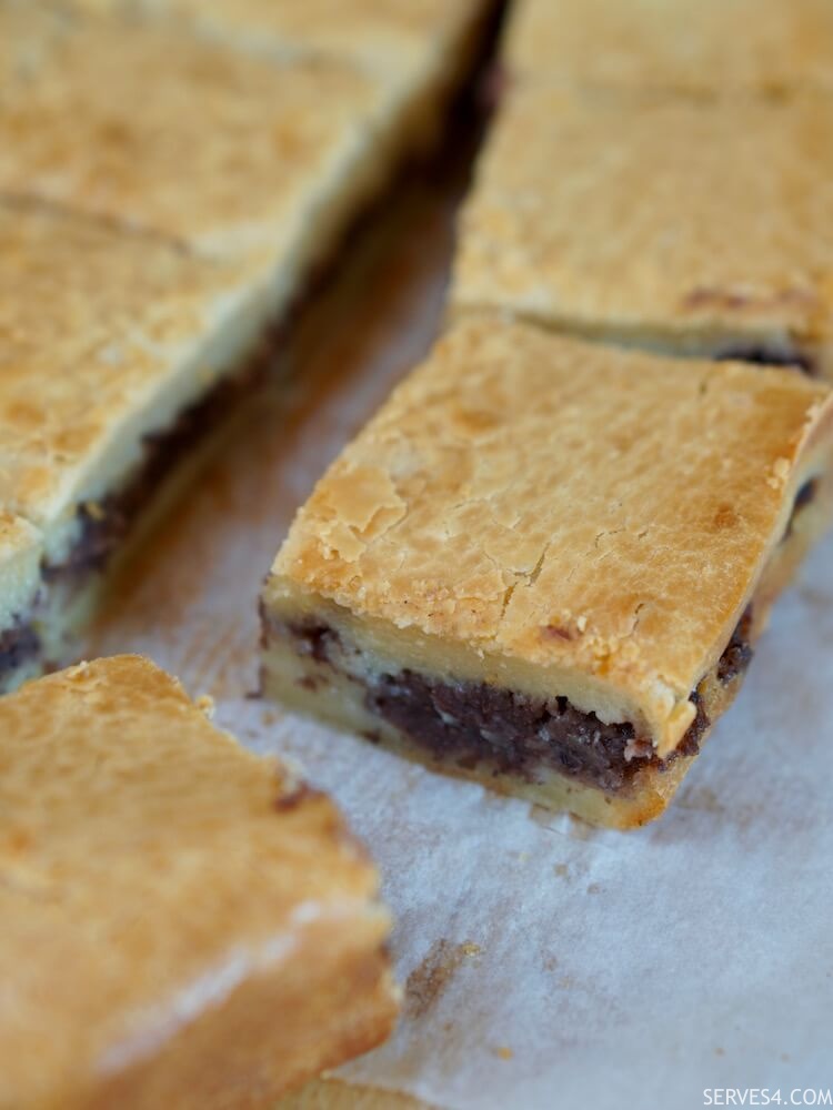 Baked Sticky Rice Cake with Red Bean Paste (红豆烤年糕)